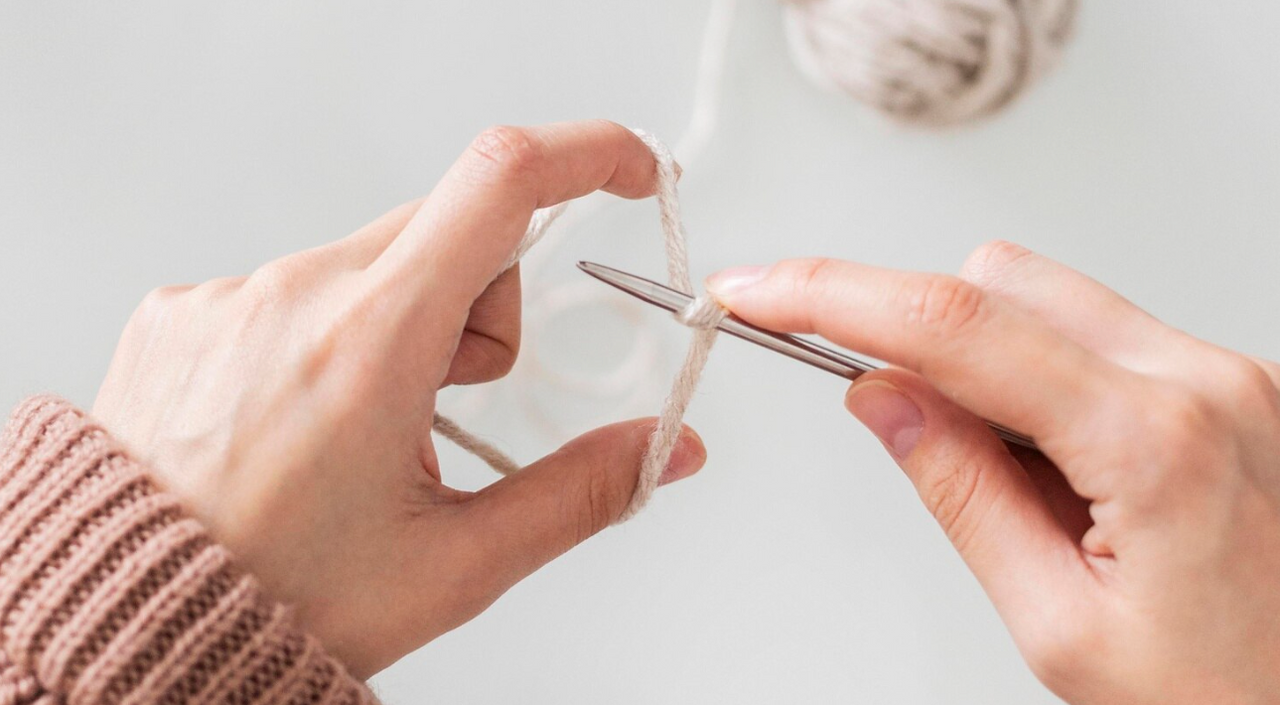 How to Cast On Knitting: 7 Simple Steps for Beginners – Caydo